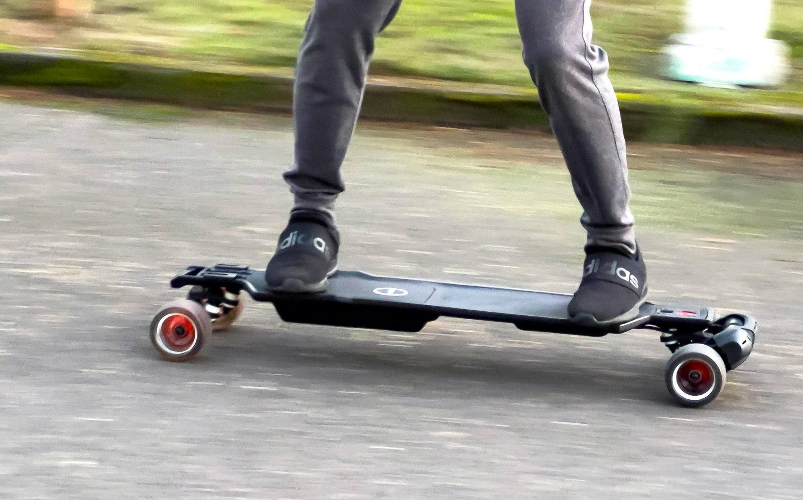Hub vs Belt Electric Skateboard: A Comprehensive Comparison